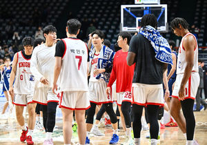 [사진] 서울 SK, 부산 KCC에 덜미 잡혀 11연승 실패 - OSEN