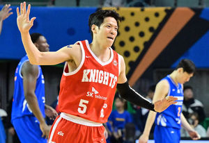 설날에도 이겼다! '속공 16-0' SK, 삼성 잡고 'S-더비' 또 승리...워니 더블더블 맹활약 - OSEN