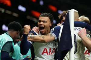 '손흥민 45분 칼교체' 토트넘, '스칼렛-아자이-무어 데뷔골'로 엘프스보리에 3-0 승리...4위로 UEL 16강 직행 성공! - OSEN