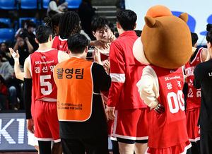 [사진]SK 나이츠,'굳건한 1위' - OSEN