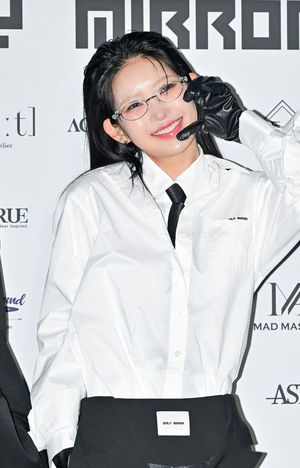 [사진]최진실 딸 최준희,'엄마 얼굴이 보여' - OSEN