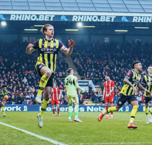 '후사노프 데뷔골-KDB 역전골' 맨시티, '3부' 레이턴 오리엔트에 '진땀 역전승'...16강 진출 - OSEN