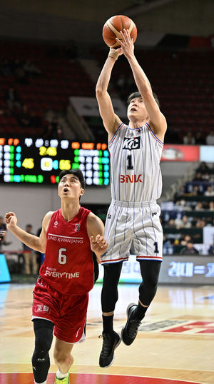 [사진]이호현,'빠른 슛 모션' - OSEN