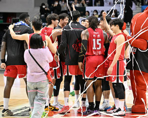 [사진]정관장,'KCC에 짜릿한 승리' - OSEN