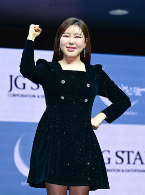 [사진]송가인,'홀로서기 파이팅' - OSEN