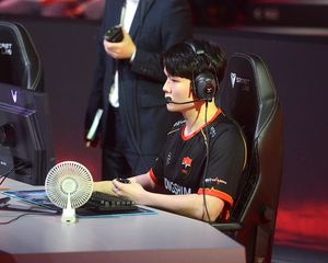 [LCK] ‘으라차차’ 농심, 황성훈 압도적 탑 캐리 앞세워 2-0 리드 - OSEN