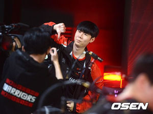 [LCK] 추격 나선 농심, 탑 애니비아 활약하면서 3세트 만회 1-2 - OSEN