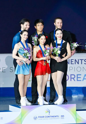 [사진]2025 ISU 4대륙 피겨 선수권대회 페어 영광의 얼굴들 - OSEN
