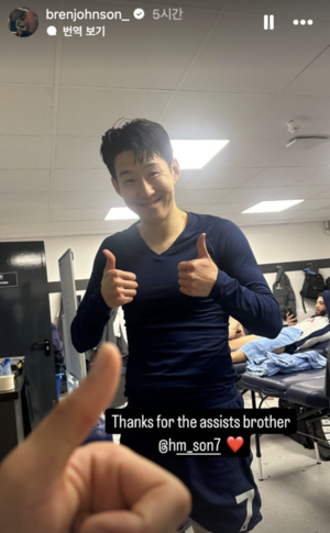 'SON 주장 박탈? 어처구니 없네' 존슨, 손흥민 향한 무한 신뢰... "도움 고마워요 형!" - OSEN