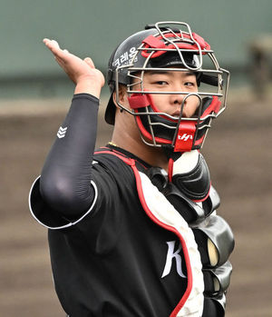 “FA 어떨 것 같나요? ML도 가고 싶지만…” 1번타자 포수 도전 강백호, 스스로 생각한 FA 전망은? - OSEN