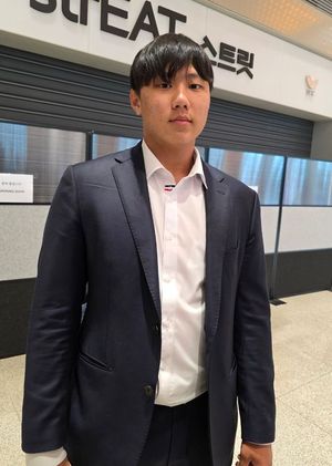 “올해 목표는 필승조와 신인왕” 삼성 152km 특급루키, 역대급 신인상 레이스 참전 선언 [오!쎈 인천공항] - OSEN