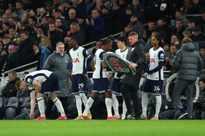 토트넘의 몸값만 908억인 '자칭' 손흥민 대체자, 하도 못해서 선발 배제..."SON 톱이나 가자" - OSEN