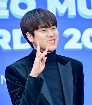 "이무진 외 다른 MC 생각 없다" KBS 예능 센터장이 밝힌 '뮤뱅'·원헌드레드 갈등 [Oh!쏀 현장] - OSEN