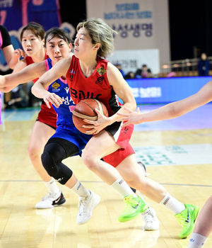 [사진]BNK 안혜지, '바람보다 빠르게' - OSEN