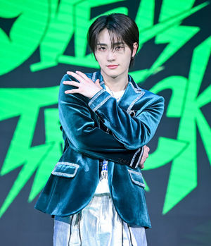 [사진]NTX(엔티엑스) 형진, 심쿵 눈빛 - OSEN