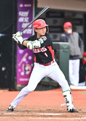 "이상적인 타구들이 나온다" 펜스 직격 2루타→115m 투런포, '장타 UP' 우승 유격수 OPS .800 이루려나 [오!쎈 창원] - OSEN