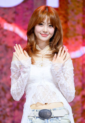 [사진]르세라핌 허윤진,'미소가 아름다워' - OSEN