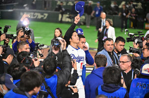 도쿄 시리즈의 주인공은 역시 오타니! [박준형의 ZZOOM] - OSEN