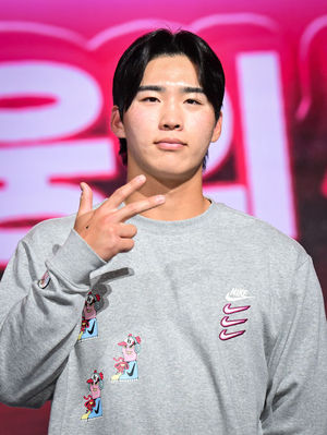 [사진]이주형, '의지 다지며 K' - OSEN