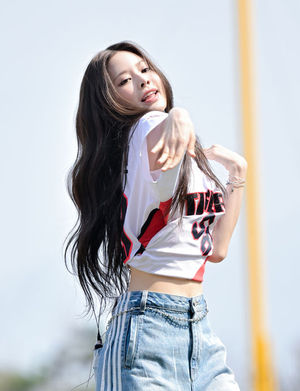 [사진]이즈나 방지민, '반짝이는 존재감' - OSEN