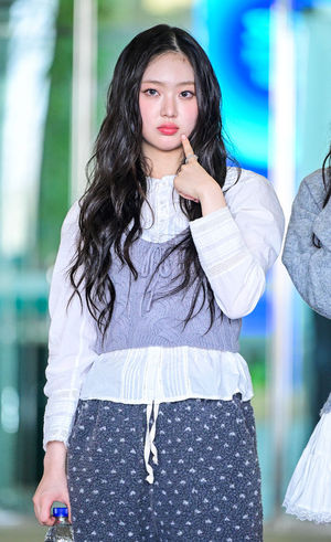 [사진]키키 이솔, '귀엽게 볼콕' - OSEN