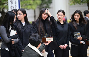 '활동 중단' 뉴진스 "참다 참다 부조리함 겨우 꺼냈는데…상황 유리하지 않아" (BBC)[순간포착] - OSEN