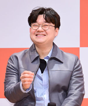 [사진]윤병일 PD,'미소 활짝' - OSEN
