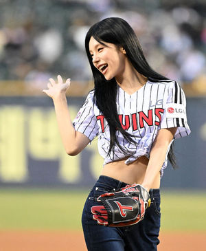 [사진]있지 예지,'시구 정말 잘했죠?' - OSEN