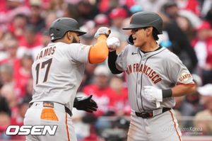 “야구에서 볼넷이 더 중요할 때가 있다” SF 사령탑도 이정후의 눈야구에 푹 빠졌다 - OSEN