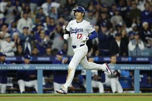'5G 연속 안타 불발' 오타니, ’볼넷=득점' 공식 선보였다…다저스 개막 후 5연승 [LAD 리뷰] - OSEN