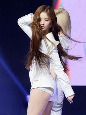 [사진]엔믹스 설윤,'도도한 무대' - OSEN