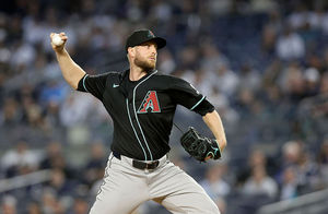 ‘3피홈런 9실점 와르르’ 양키스 강타선에 혼쭐난 前SK 켈리, ML 데뷔 후 최다실점 - OSEN