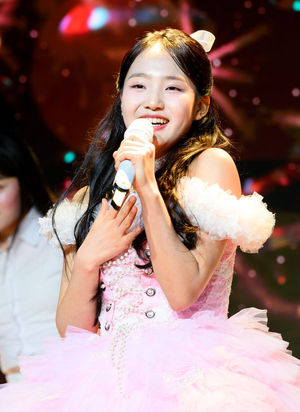 '컴백' 김태연 “붐 삼촌에 안무 영향? NO, 신기한 사람..덕분에 춤 늘어” [Oh!쎈 현장] - OSEN