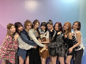 니쥬, 'LOVE LINE (운명선)'으로 1위.."기다려준 팬들에 감사" - OSEN