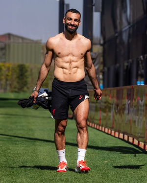 EPL 판도 흔든다! 32세 살라, 2027년까지 리버풀과 '또' 재계약 맺는다... SON과 다른 행보 - OSEN