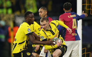 '기라시 해트트릭' 도르트문트... BUT '극적 반전' 없었다→바르사, 합산스코어 앞서 UCL 4강행 - OSEN