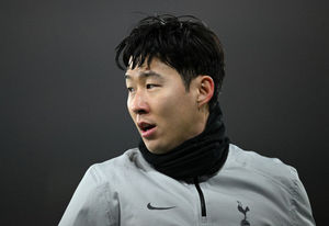 "SON 출전 간절히 바란다"...손흥민, 발 부상→유로파 위해 100% 몸 상태 회복 중 "가장 유력한 선발 후보" - OSEN