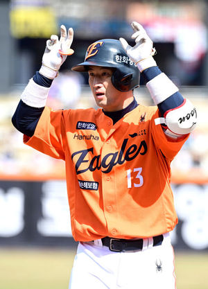 한화 역대 최고 트레이드, 명장과 재회→10kg 빼고 36세에 스텝업…최재훈 없이 7연승 불가능했다 - OSEN