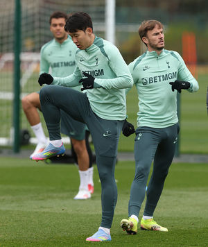 "SON 아직 발 조심할 때"... EPL 리버풀전도 손흥민 없이 치른다→토트넘, '우승확정' 굴욕 희생양 될까 - OSEN