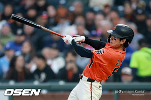 “SF 1위 원동력 이정후” 그러나 이정후 앞타자, 2614억 FA 어쩌나 “첫 달 최악의 실패” - OSEN