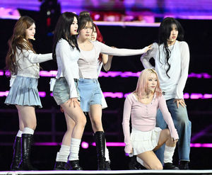 [사진]스테이씨,'걸크러쉬 무대' - OSEN