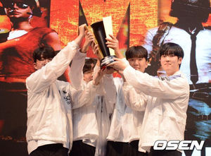 [PMPS] 디알엑스, 라이벌 DK에 짜릿한 역전 파이널 우승…V8 국내 최강 등극(종합) - OSEN