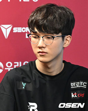 [현장 SNS] ‘비상’ KT…’캐스팅’ 내리고 ‘퍼펙트’ 콜업, 31일만에 선발 복귀 - OSEN