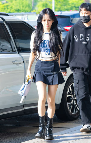 [사진]이즈나(izna) 유사랑,'아찔 초미니' - OSEN