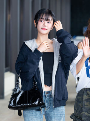 [사진]QWER 쵸단,'예쁘지?' - OSEN