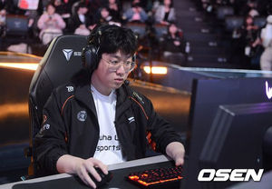 [LCK] ‘파괴전차’ 한화생명 11연승, 디알엑스 2-0 격파(종합) - OSEN