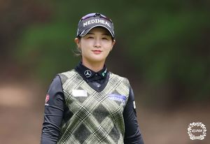 JLPGA 메이저 대회서 공동 8위 박현경, ‘KLPGA 위메이드 대상포인트’ 38점 획득 - OSEN