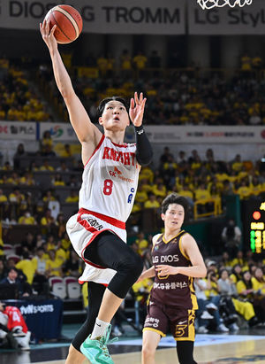 ‘3연패 뒤 3연승’ SK, 6차전 잡았다! KBL 최초 리버스 스윕 도전 [오!쎈 창원] - OSEN