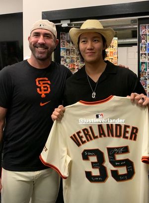 ‘군 복무’ 안우진, ML 262승 리빙 레전드 벌렌더 만났다! 이정후가 연결해준 ‘꿈의 만남’ - OSEN