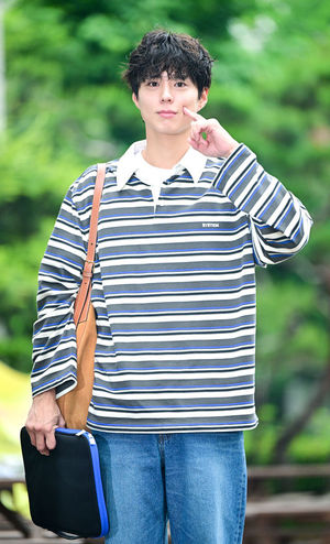 [사진]박보검, '출근길 볼콕 인사' - OSEN